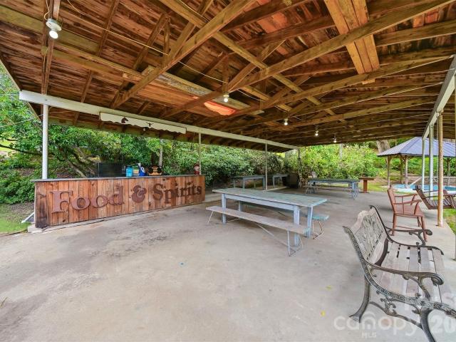 1915 Cedar Pond Road