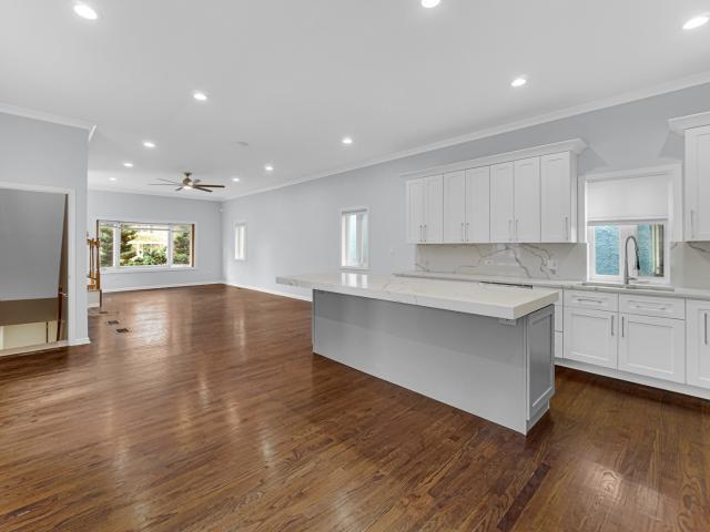 1915 Dewey Ave, Evanston, IL 60201 | MLS #12622 | Compass