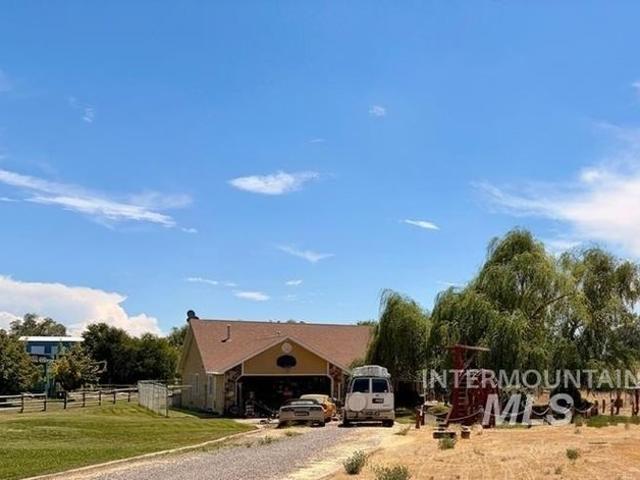 1915 E 3100 S, Wendell, ID 83355