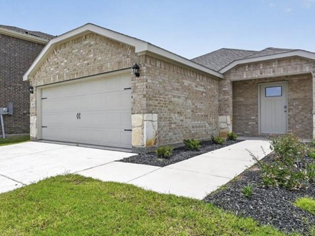 1915 Glory Dr, Bonham, TX 75418