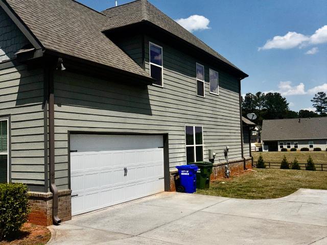 1915 Highland Creek Drive