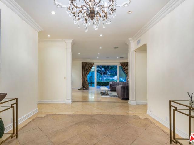 1915 Loma Vista Drive