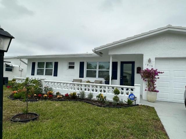 1915 SW 17th St, Boynton Beach, FL 33426 | MLS #B26000 | Compass