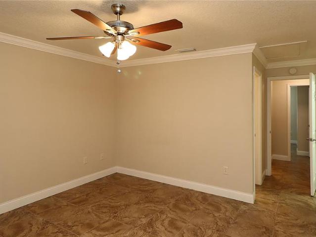 1915 SW 34th Ct, Ocala, FL 34474 | MLS #OM710887