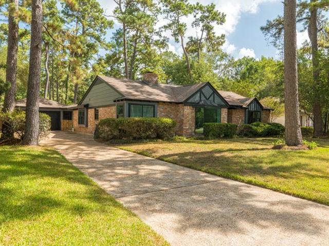 1915 Seven Oaks Dr, Kingwood, TX 77339