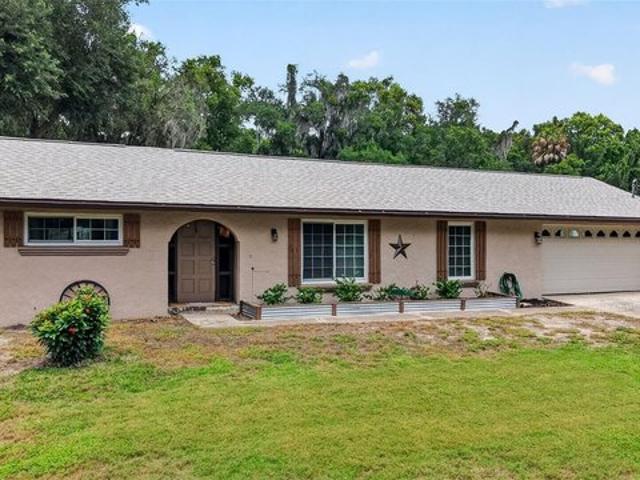 1915 Spring Lake Rd, Fruitland Park, FL 34731