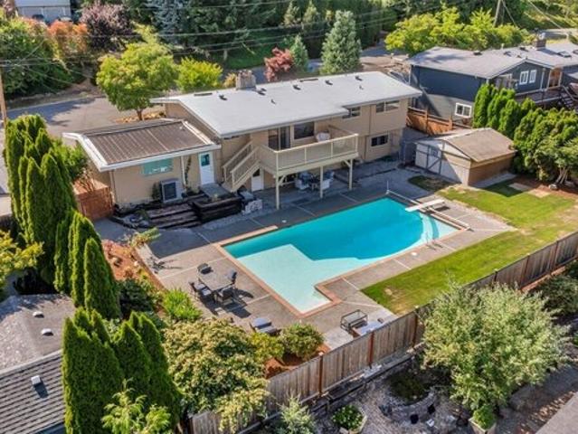 1915 th Pl NE, Kenmore, WA 98028