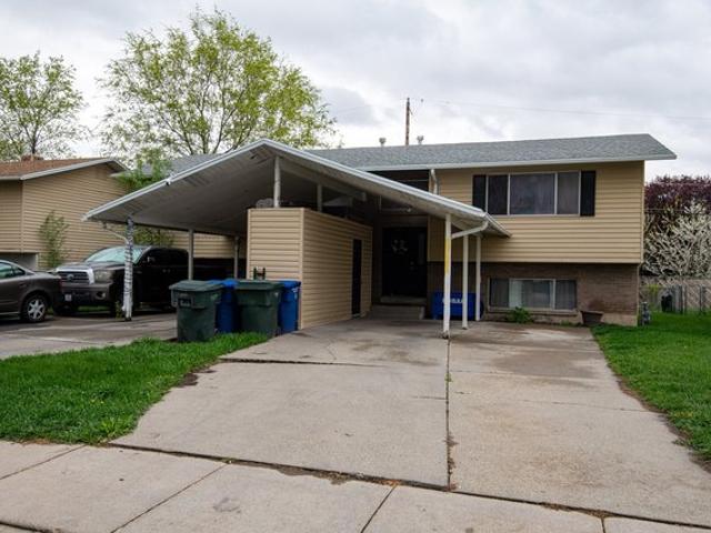 1915 W Hyannis Ave, West Valley City, UT 84119