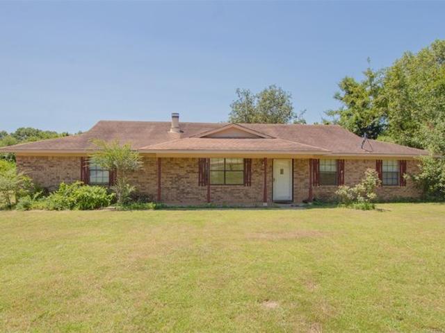 1915 W Mockingbird Ln, Durant, OK 74701