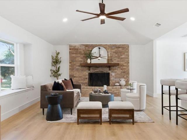 1916 Macao Place