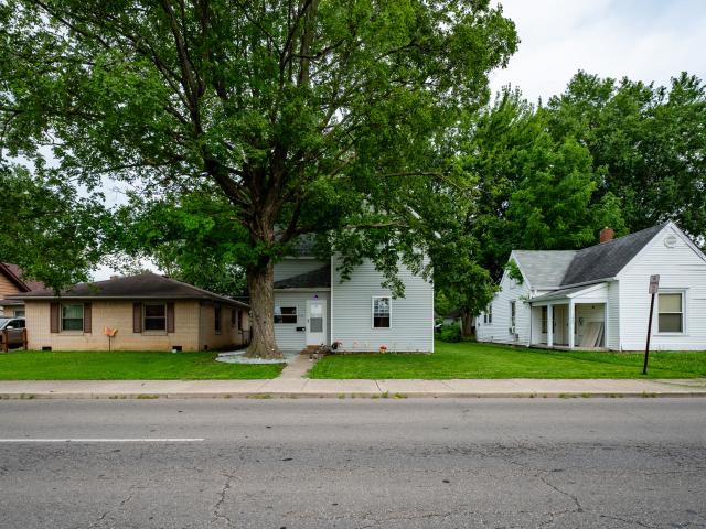 1916 Main Street