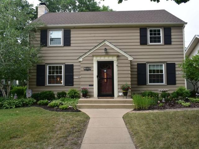 1916 Melrose St, Rockford, IL 61103