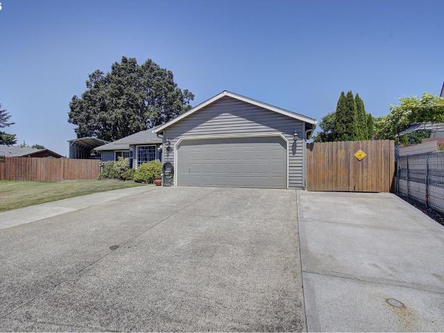 1916 NW 3RD CT