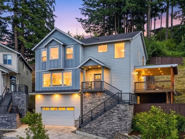 1916 NW 42nd Ave, Camas, WA 98607