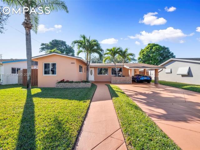 1916 N 36th Ave, Hollywood, FL