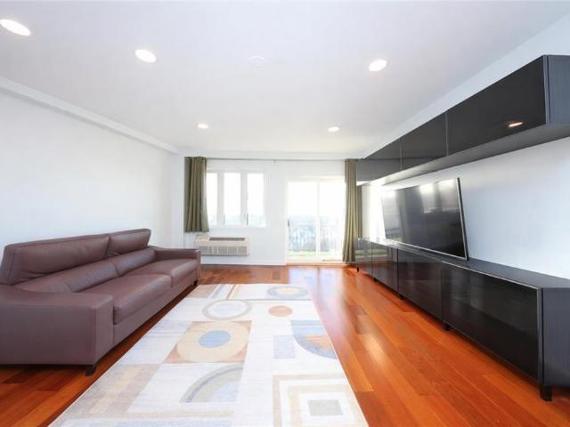 1916 Ocean Avenue # 12