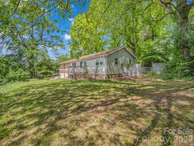 1916 Old Spartanburg Road