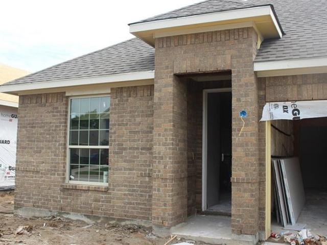 1916 Acklen Run Dr, Iowa Colony, TX 77583