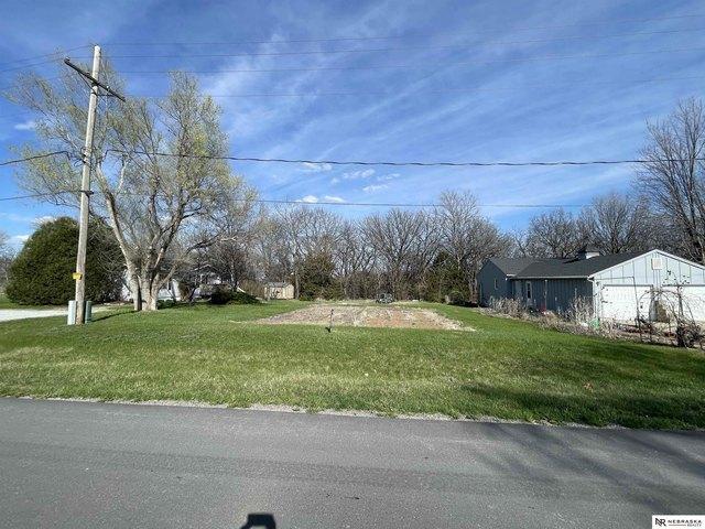 1916 Beaver Lake Blvd, Plattsmouth, NE 68048