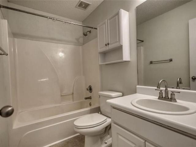 1916 Brenda St, Statham, GA 30666