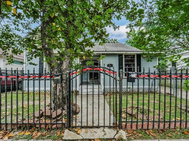 1916 Chapman St, Houston, TX 77009