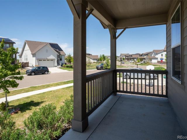 1916 Coopers Hawk Court