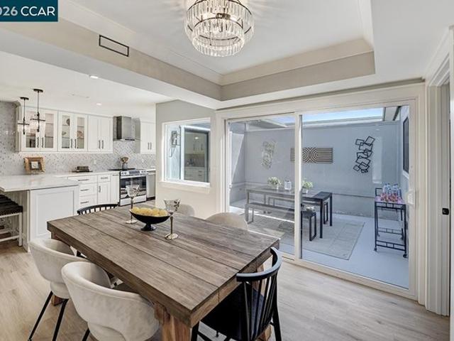 1916 Golden Rain Rd Apt 3, Walnut Creek, CA 94595