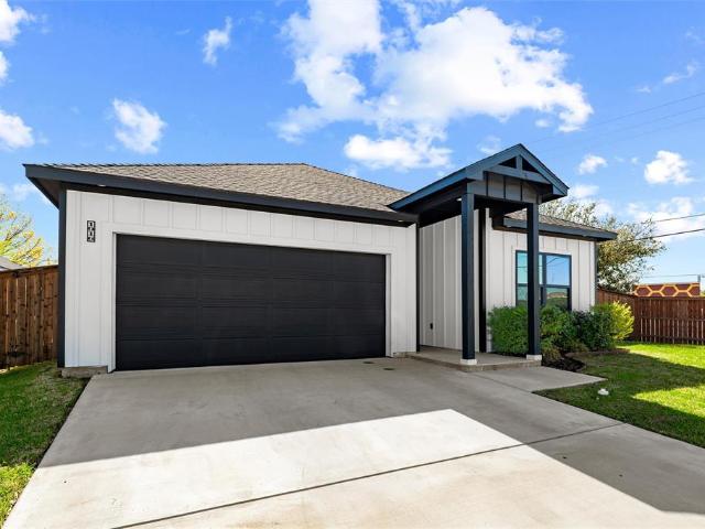 1916 Kimberly Dr, Arlington, TX 76010 | MLS #21208 | Compass