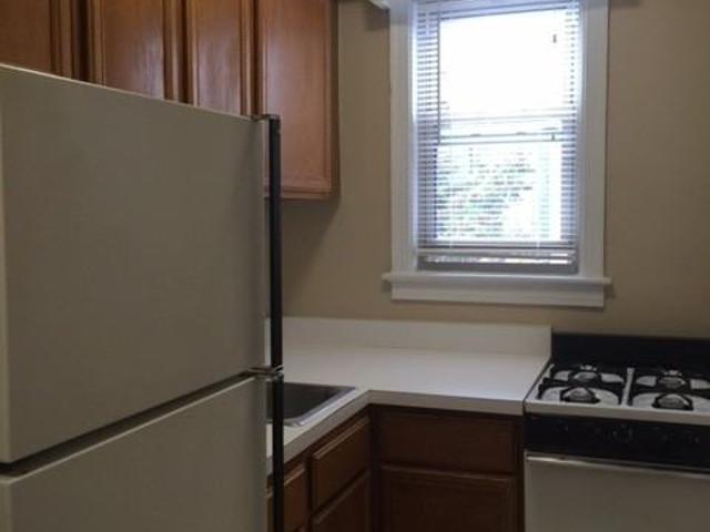 1916 R Street Studio Apartment for Rent at 1916 R St Nw, Washington, DC 20009 Dupont Circle