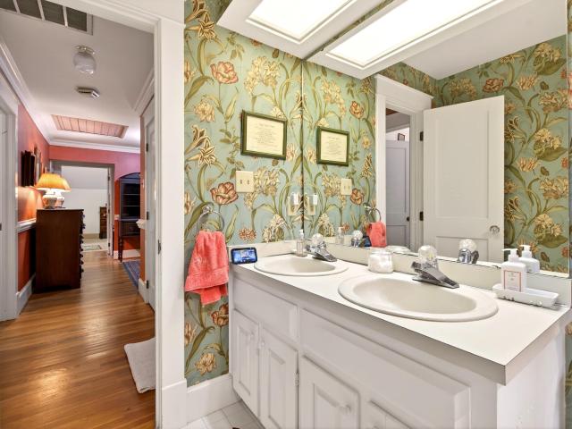 1916 Stone St, Raleigh, NC 27608 | MLS #10163