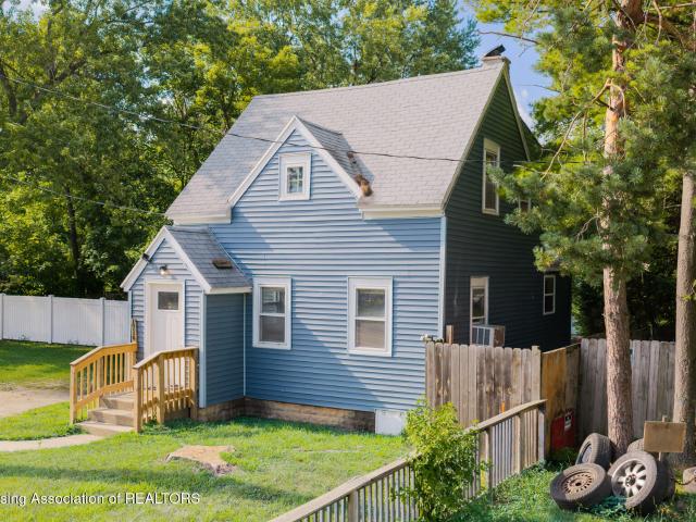 1916 W Jolly Road