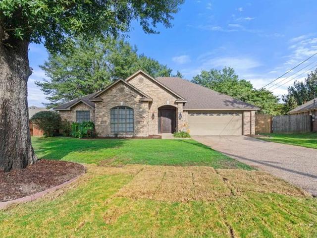 19173 Greenleaf Dr, Flint, TX 75762