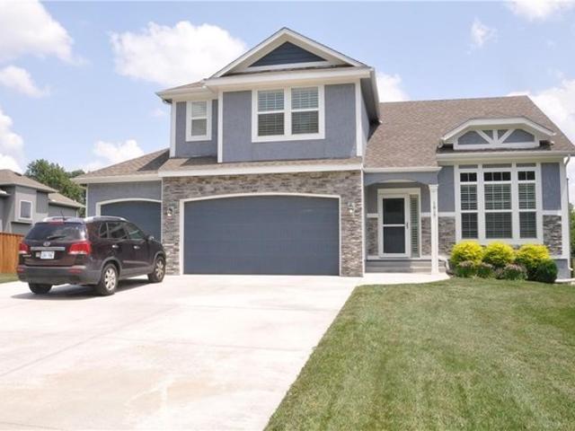 1917 N 153rd Ter, Basehor, KS 66007