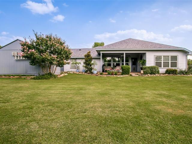 1917 Bentwater Pkwy, Granbury, TX 76049 | MLS #21168