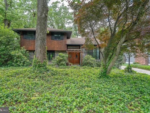 1917 Chapel Ave W, Cherry Hill, NJ 08002