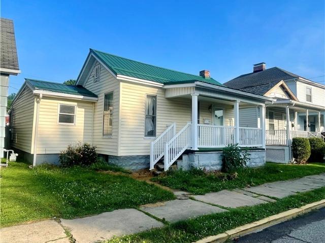 1917 Charles Street