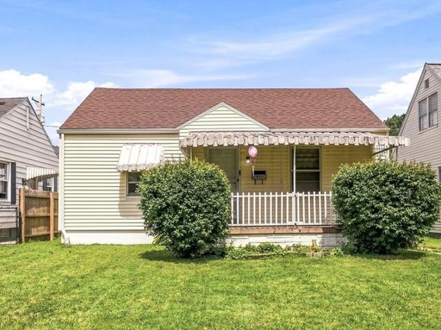 1917 E Bowman St, South Bend, IN 46613