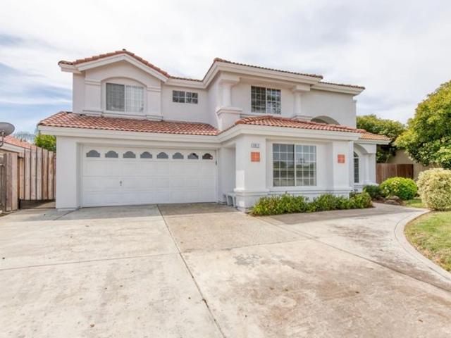1917 E Serena Ave, Fresno, CA 93720
