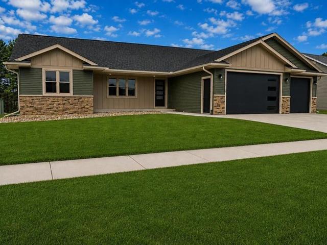 1917 Golden Gate Way, Holmen, WI 54636