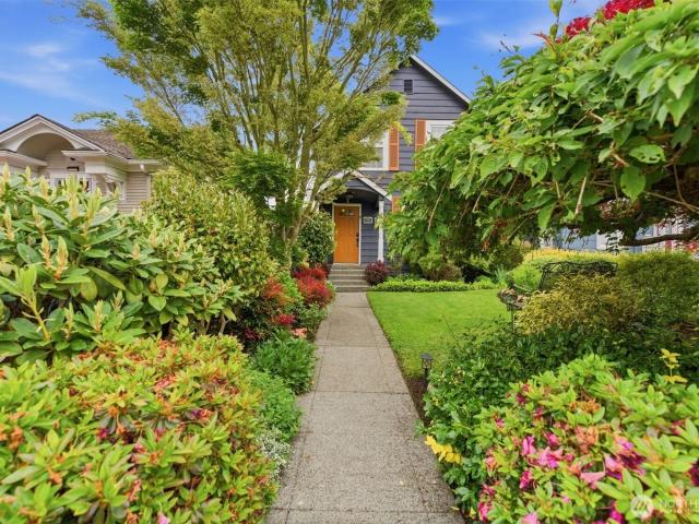 1917 Lombard Avenue