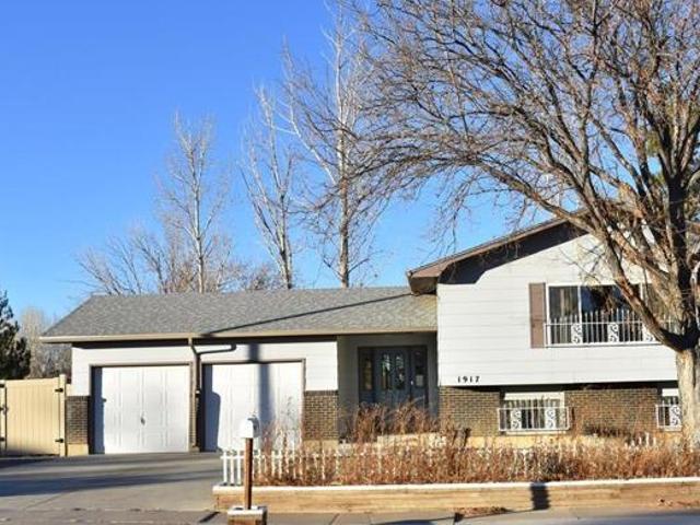 1917 Pioneer Rd, Pueblo, CO 81008