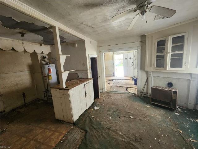 1917 Prentis AVE