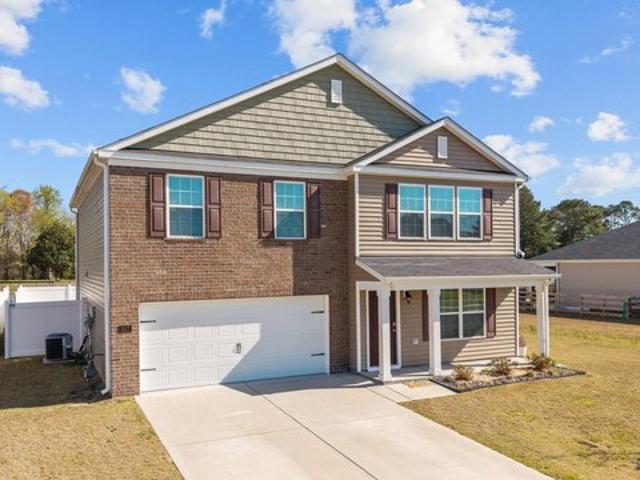 1917 Rolling Meadows Dr, Greenville, NC 27858