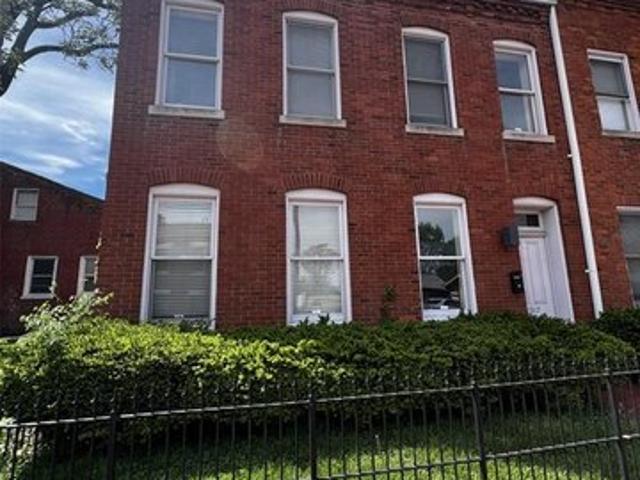 1917 S 11th St, Saint Louis, MO 63104