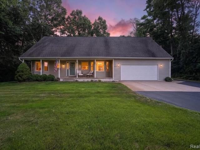 1917 S Milford Rd, Milford, MI 48381