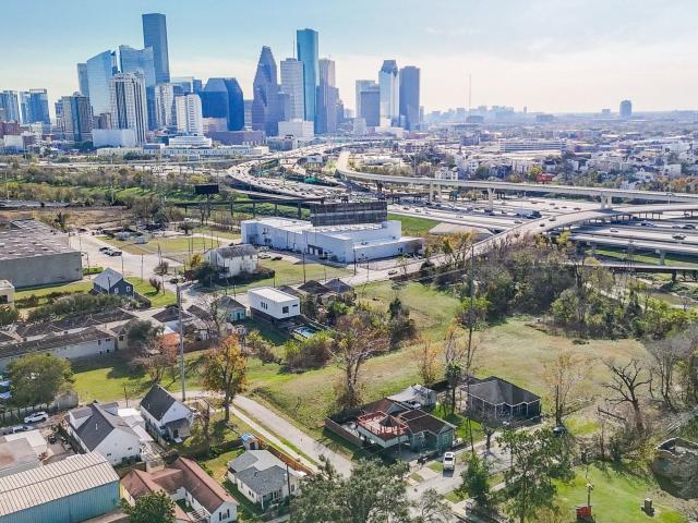 1917 Thomas St, Houston, TX 77009 | MLS #59031