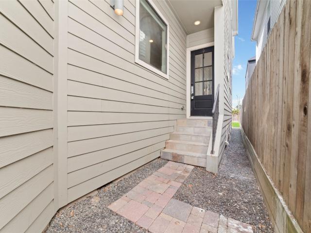 1917 W 15th Street A