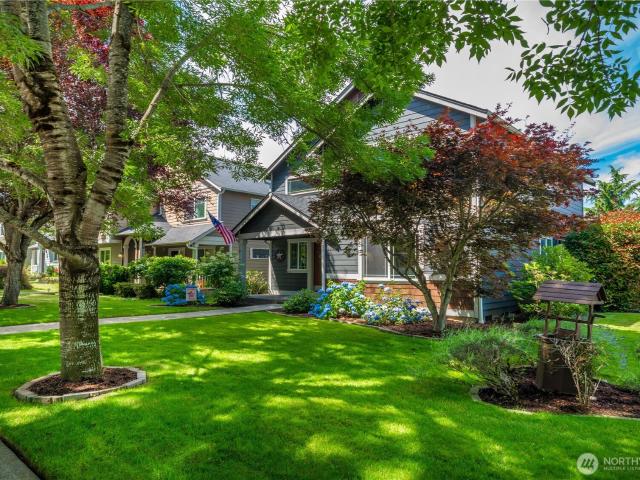 1917 28th Avenue Ct SW