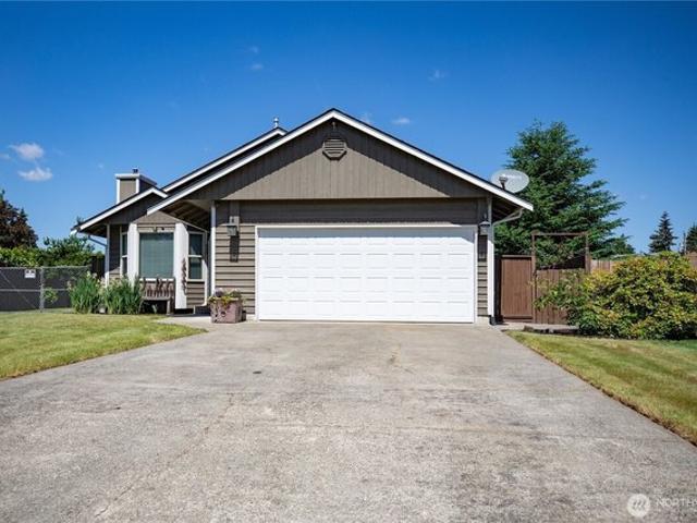 1917 9th Avenue Ct SE, Puyallup, WA 98372