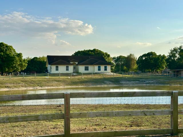 19182 Capet Creek Ct, Loxahatchee, FL 33470 | MLS #R11166